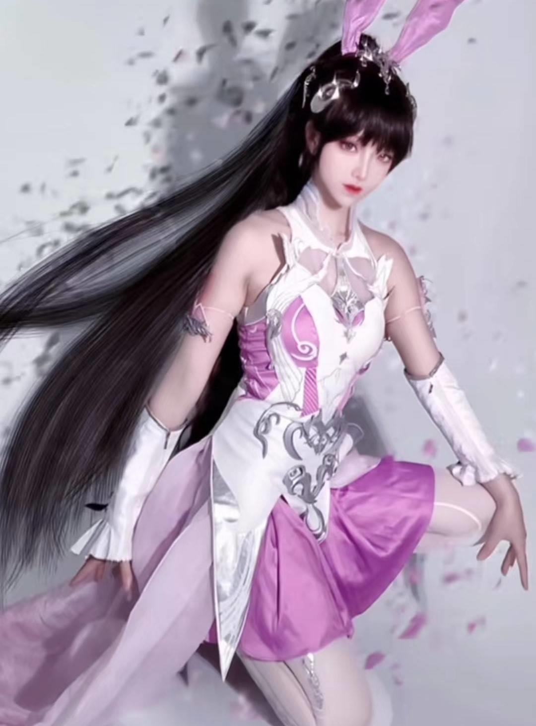 Douluo Continent: Talking about those high-quality Xiaowu COS series, this look is amazing, so ...