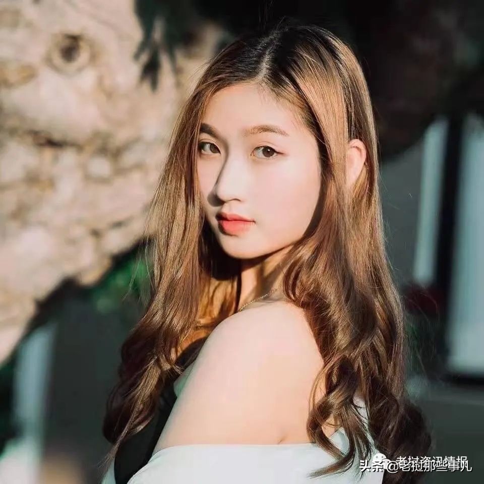 Ning Kham, a 19-year-old beautiful girl from Laos who likes to speak Chinese, brings her new ...