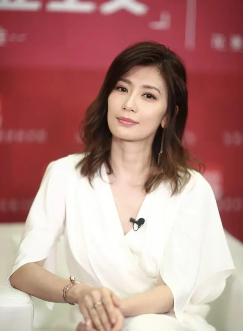 Celebrity Photo Album "Alyssa Chia" - iMedia