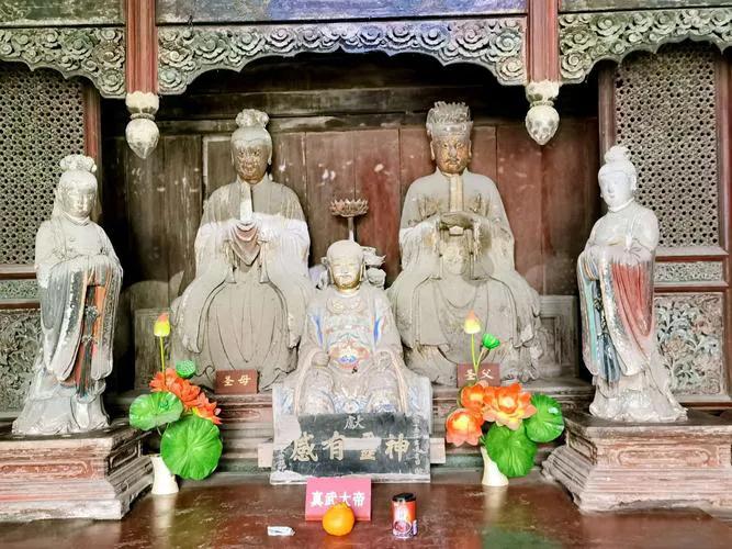 Wudang Mountain Jiu Dao Temple, each of which is a Taoist holy place ...