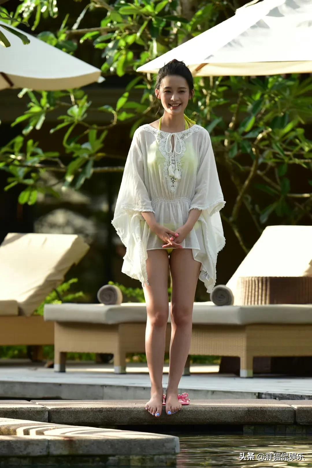 Li Qin and Wei Daxun contributed a lot of intimate scenes in "Let's Fall in Love", envy Wei ...