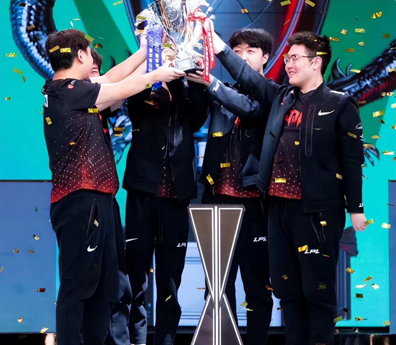 so inflated?DK and G2 even look down on LPL's No. 1 seed, and beware of EDG - iNEWS