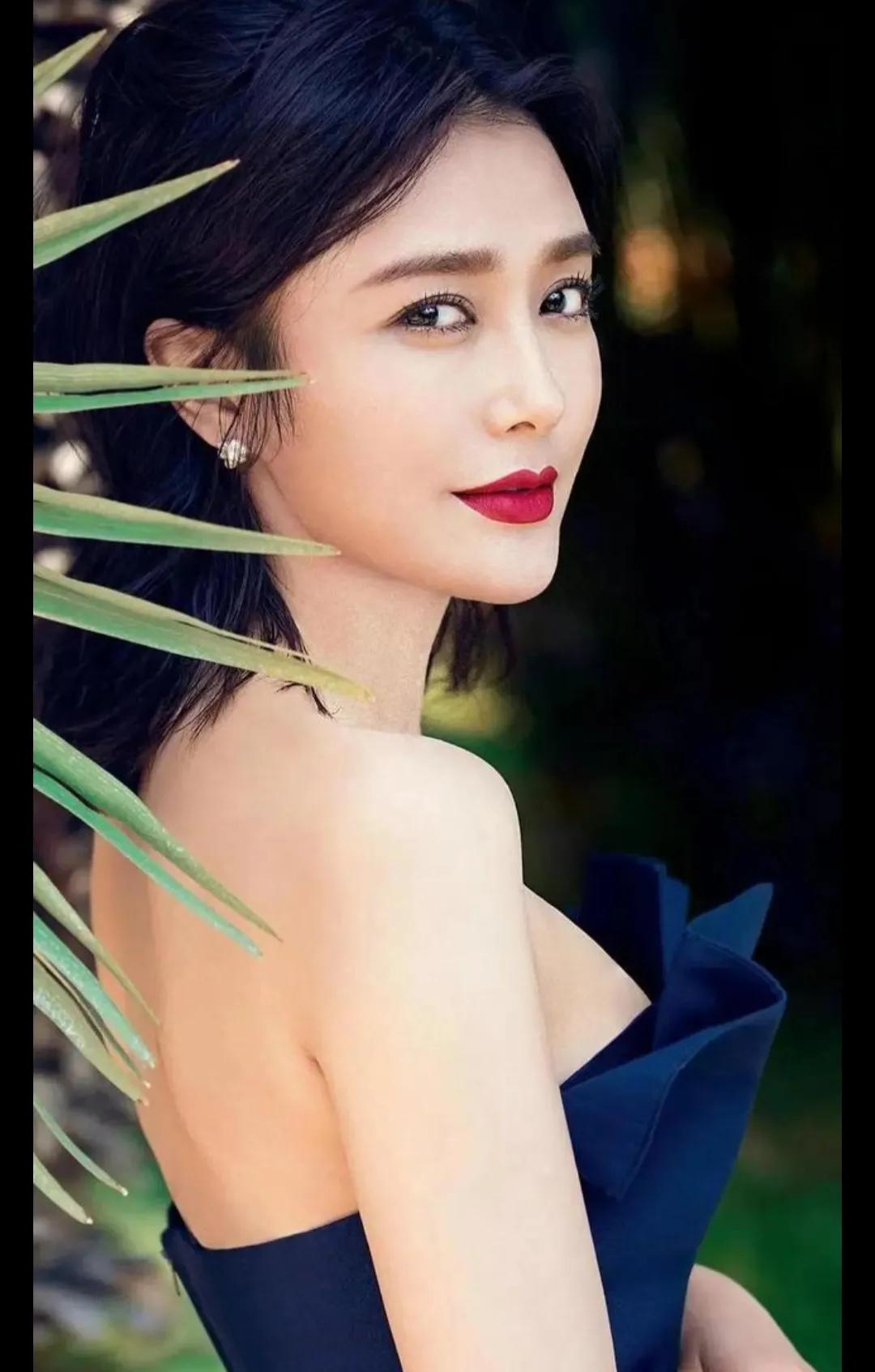 Sexy, charming and compelling Qin Lan's photo - iMedia