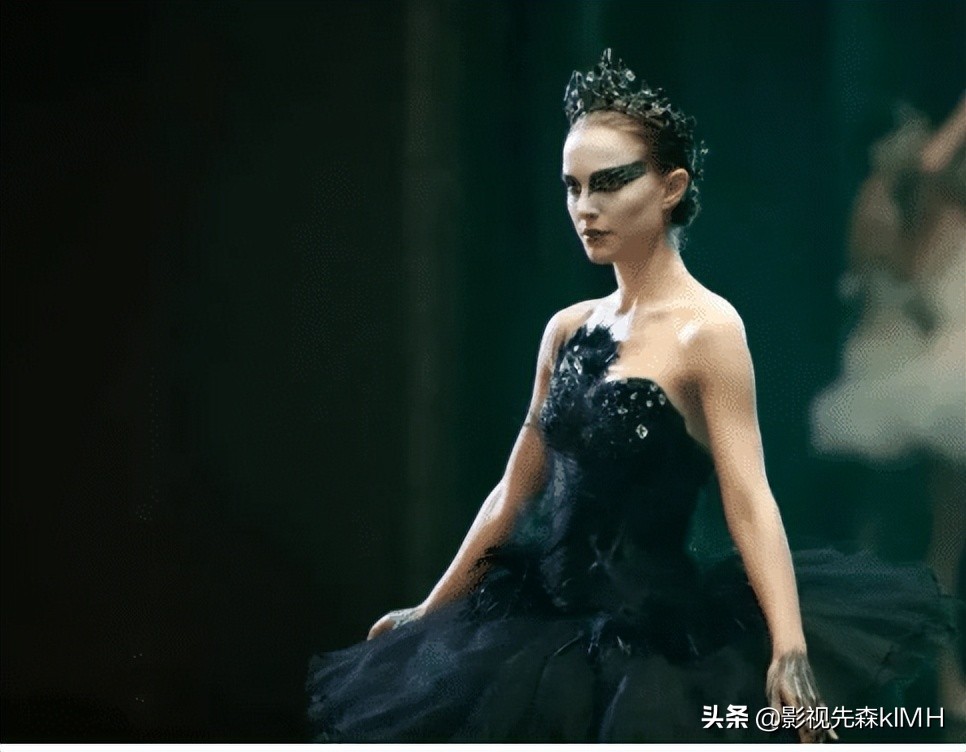 Natalie Portman: Men all over the world want to sleep with me - iNEWS