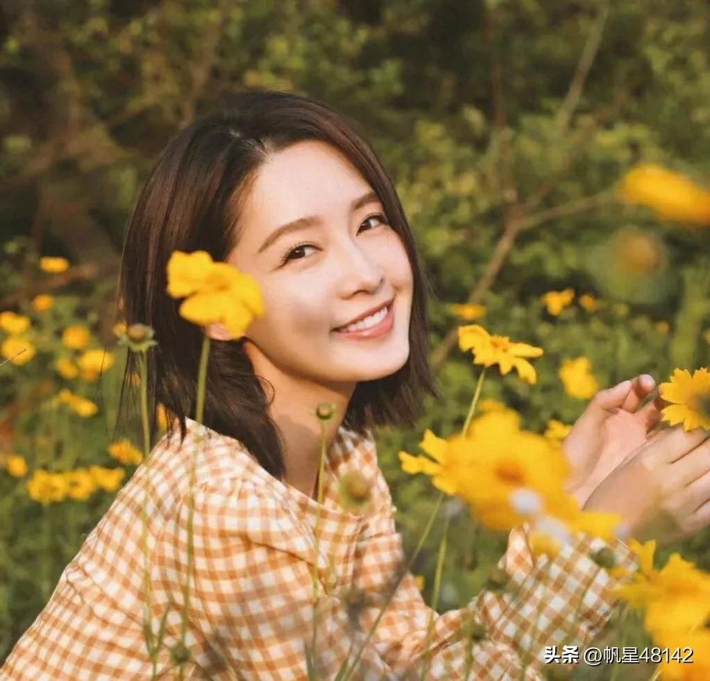 Li Qin's temperament is like an epiphyllum that once lived alone in the ...