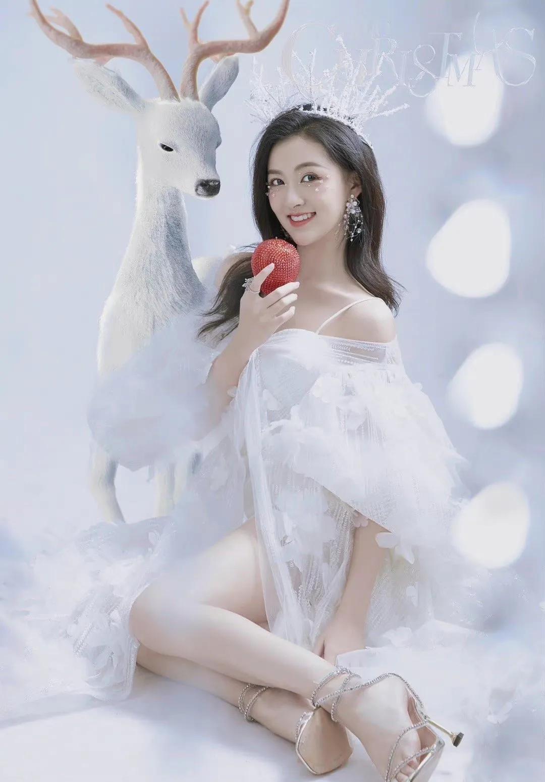 "Dancer" series Wang Yiting - iNEWS