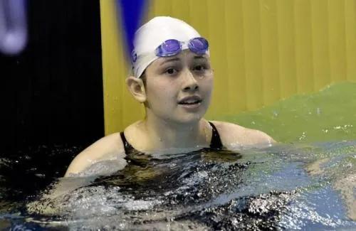 Hong Kong, China's He Shibei breaks the world record and wins the gold ...