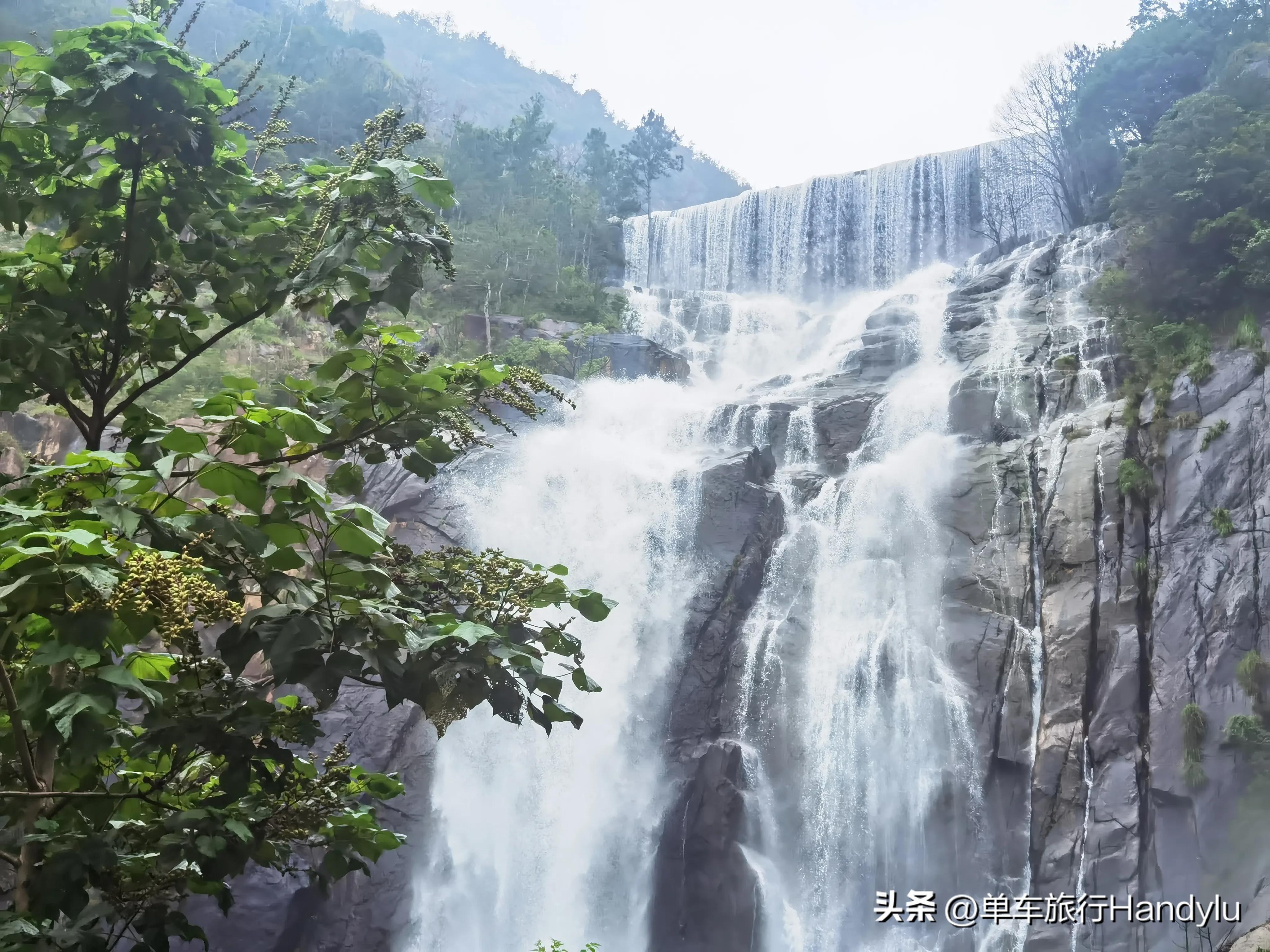Tour Tiantai Mountain Waterfall - iNEWS