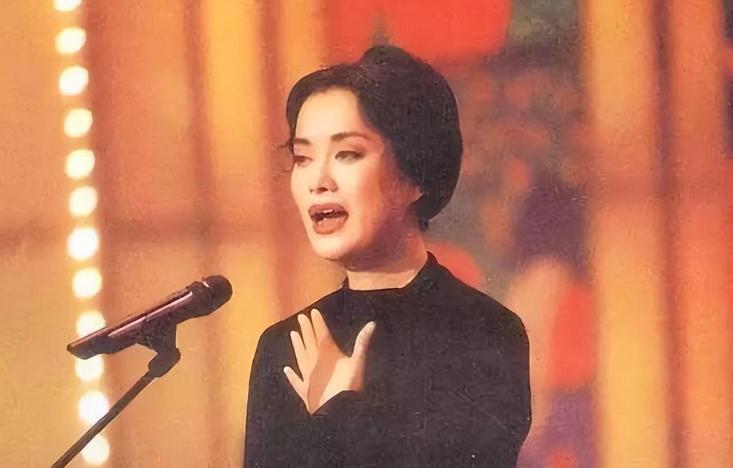Singer Mao Amin: One year after her husband died of illness, he left an ...