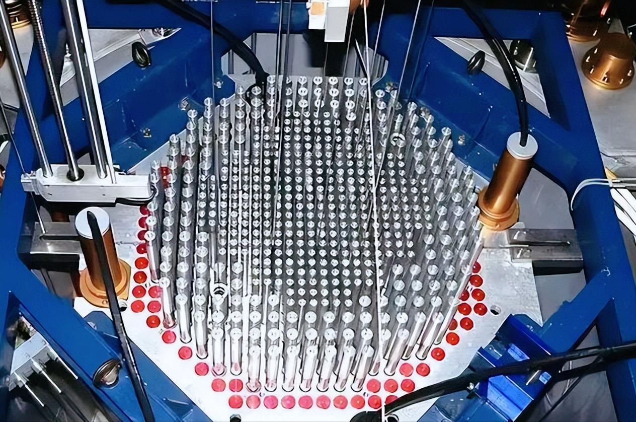 China's Linglong No. 1 nuclear reactor with 280,000 horsepower, the ...