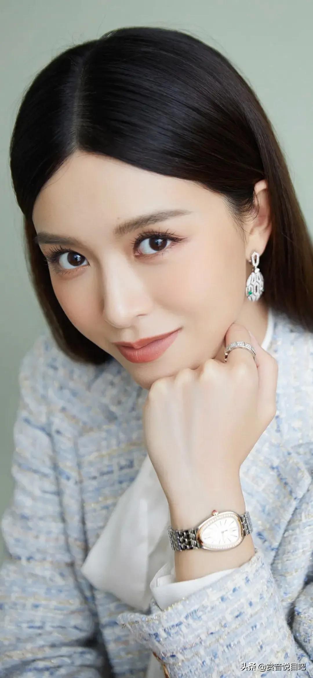 "Sister Hong Kong Fan Wen Yong Shan" - iNEWS