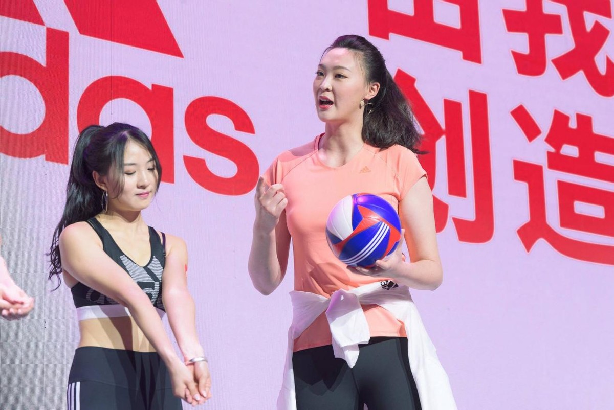 Volleyball player Hui Ruoqi broke the standard and married a husband ...
