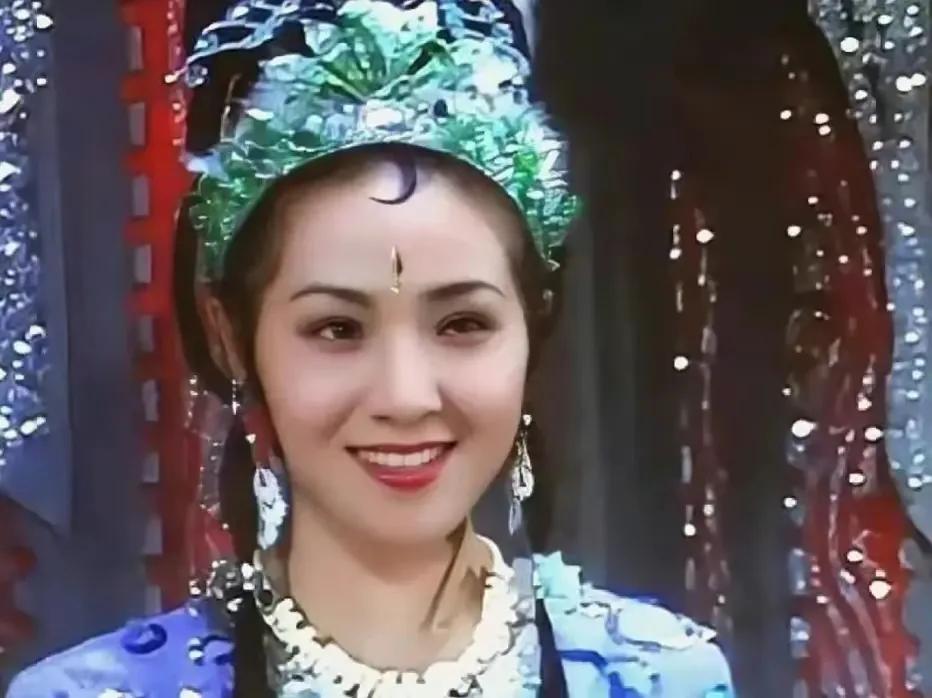 The Bull Demon King is attracted by the jade-faced fox. Among the ten ...