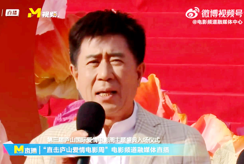 The two became famous because of their first love, Zhang Yu is still ...