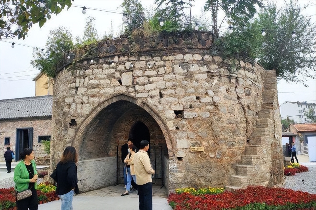 Yanshen Ancient Town is modern and poetic meets futuristic life, the beauty is a little caught ...