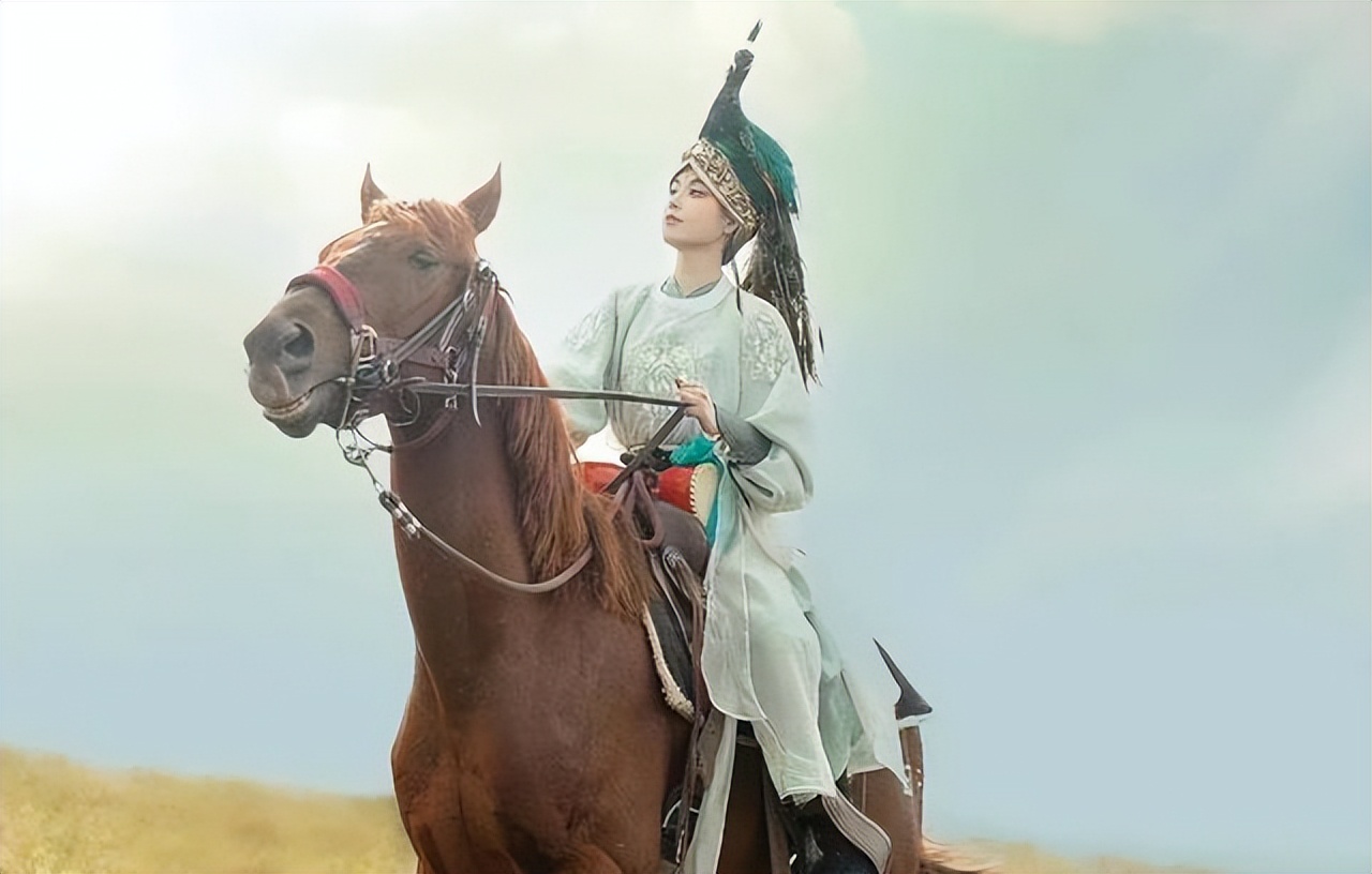 A Tang man with a bird on his head? Only after reading it can I ...