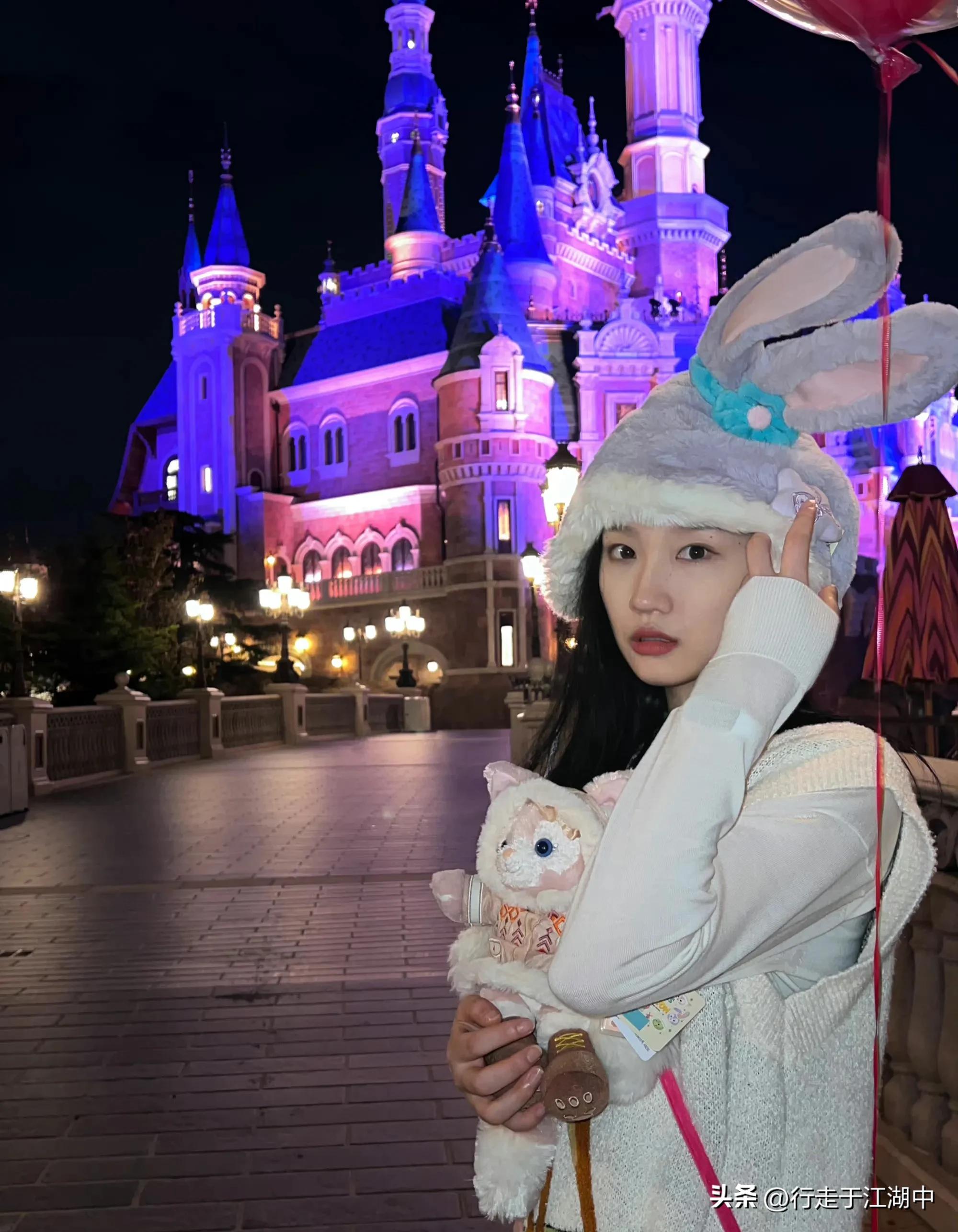 Wang Jiayi, Yaoqin in Full River Red directed by Zhang Yimou, 4.5 billion girl ceiling, stunning ...