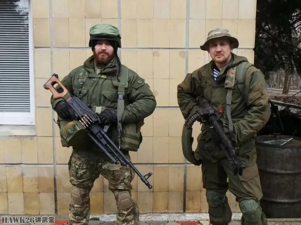 Russian blogger evaluates the ideal tactical machine gun: compact ...