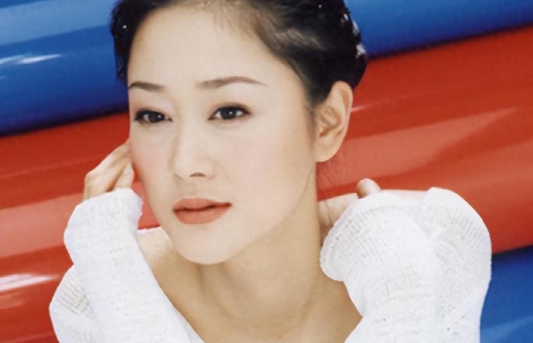 The 43-year-old beautiful actress committed suicide at home! What did ...