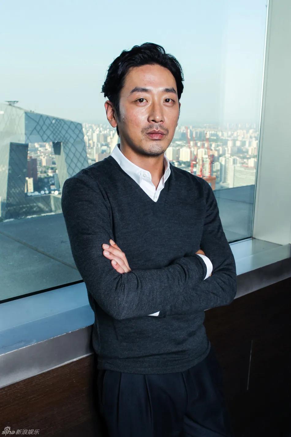 South Korean star Ha Jung-woo hits the face to restore the portrait of ...