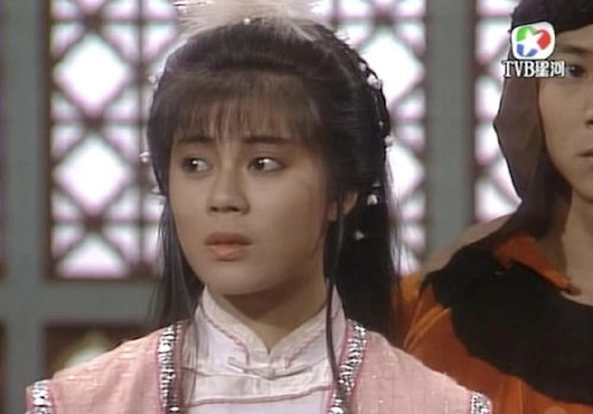 A recent photo of 57-year-old TVB artist Liang Yiling was exposed, with ...