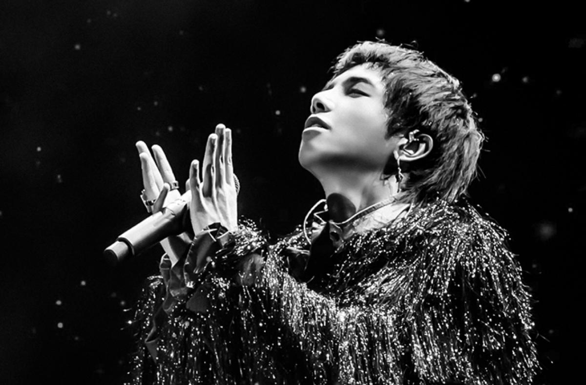 Among the new generation of Chinese singers, Hua Chenyu has a place, he ...