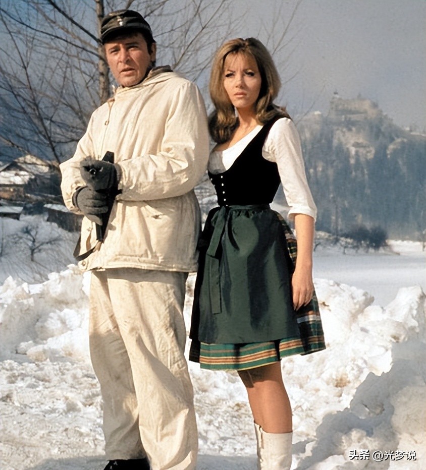 The presentation and significance of historical background and ...