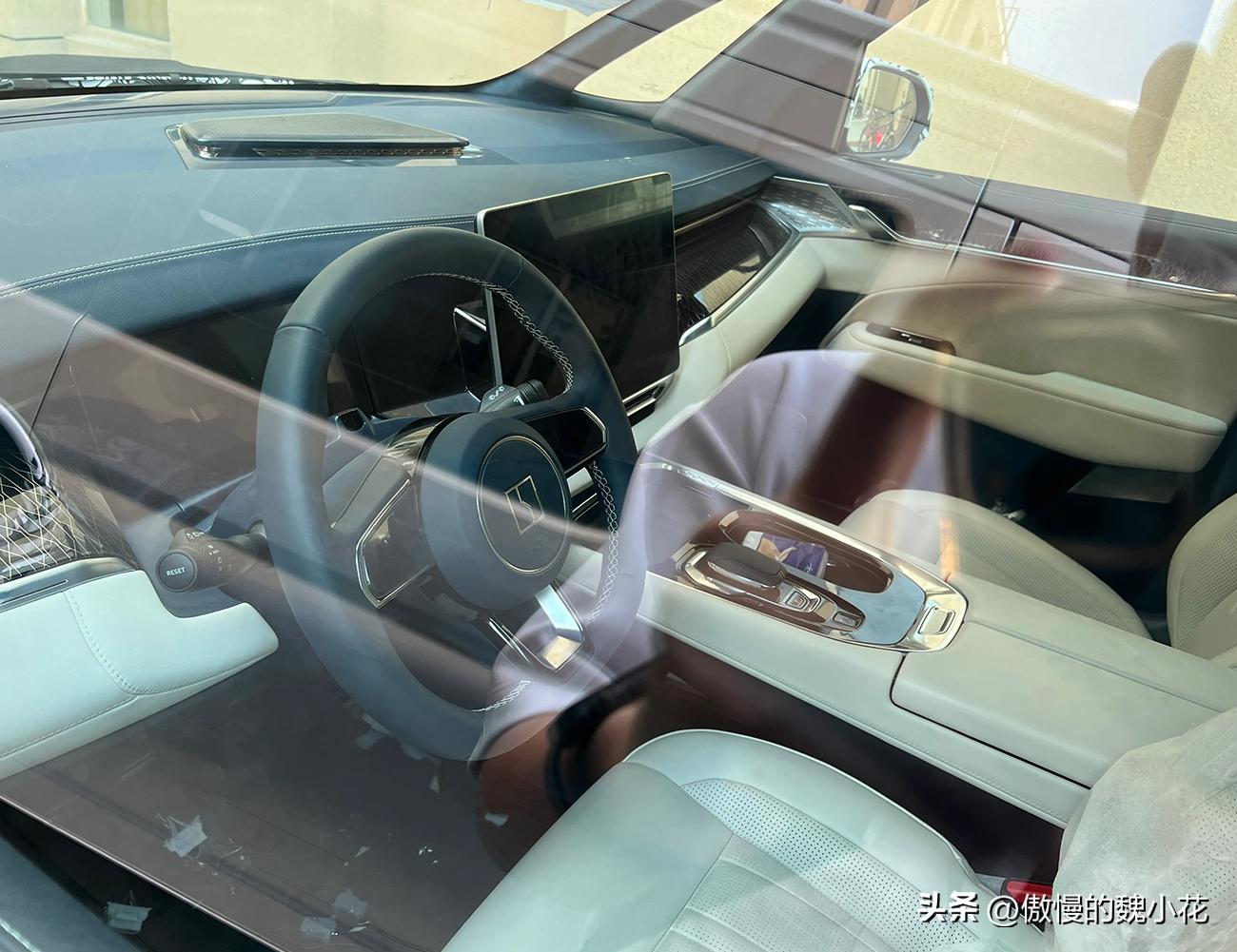 Decisively give up GL8!Extremely Krypton 009 is a real car with a battery life of over 700km ...