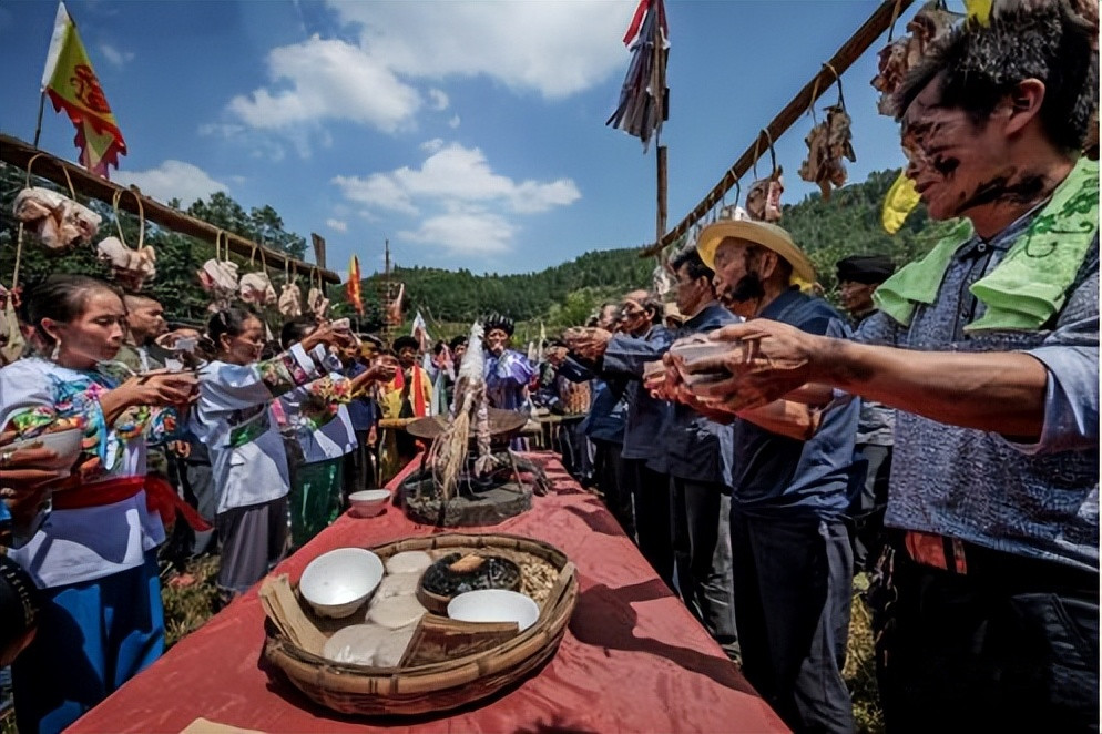 "Wo Xiong Neng Ni" Xiangxi Miao vertebral cattle briefly - iMedia