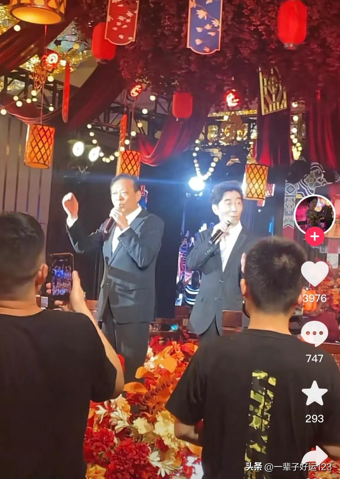 Aqing Ade's wedding partner, Shu Yue's wedding actually sang last night ...