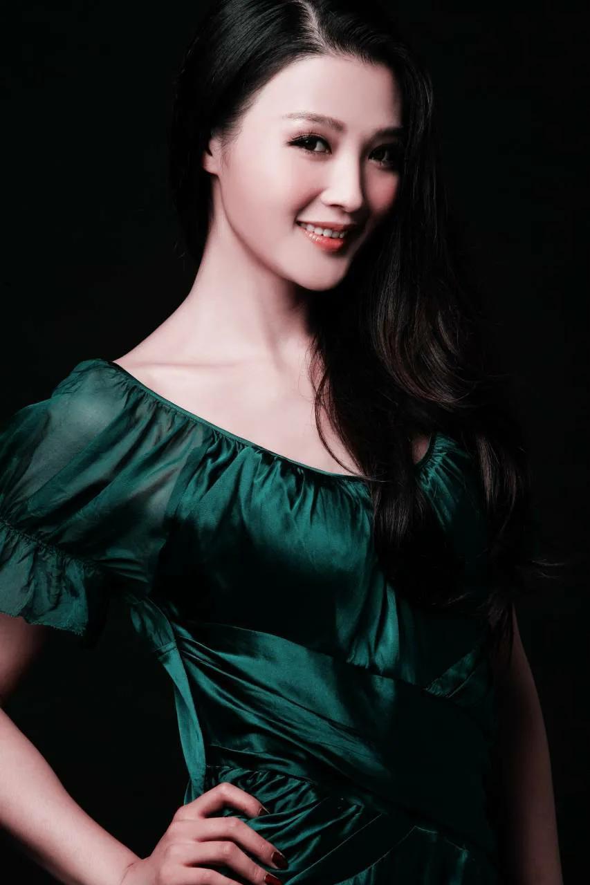 Bai Qinglin, famous actress - iNEWS