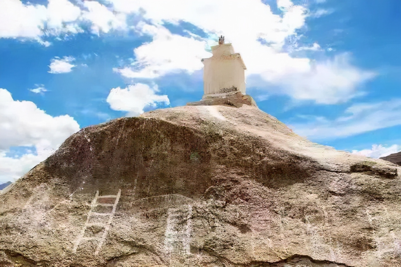 The legendary rock "ladder" that leads to the holy land - iMedia