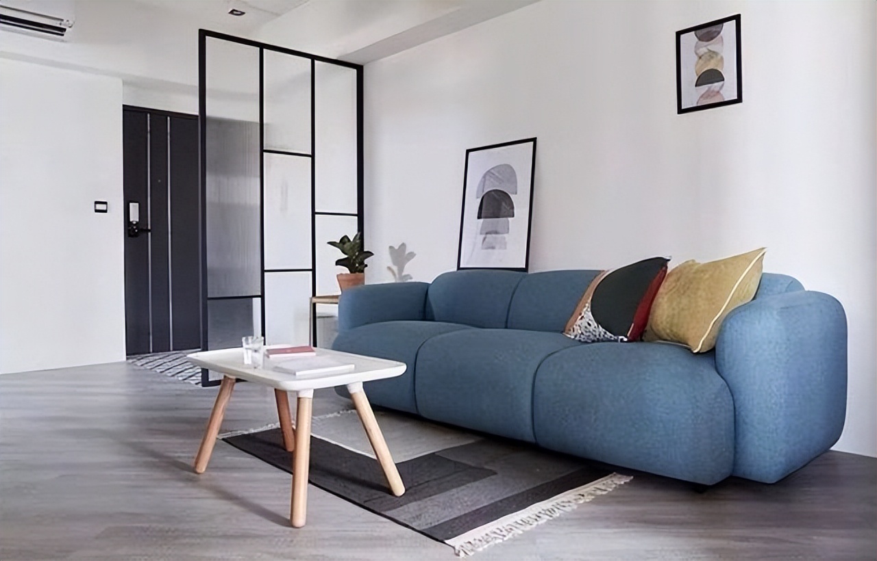 The 69-square-meter small apartment has a simple style, is practical ...