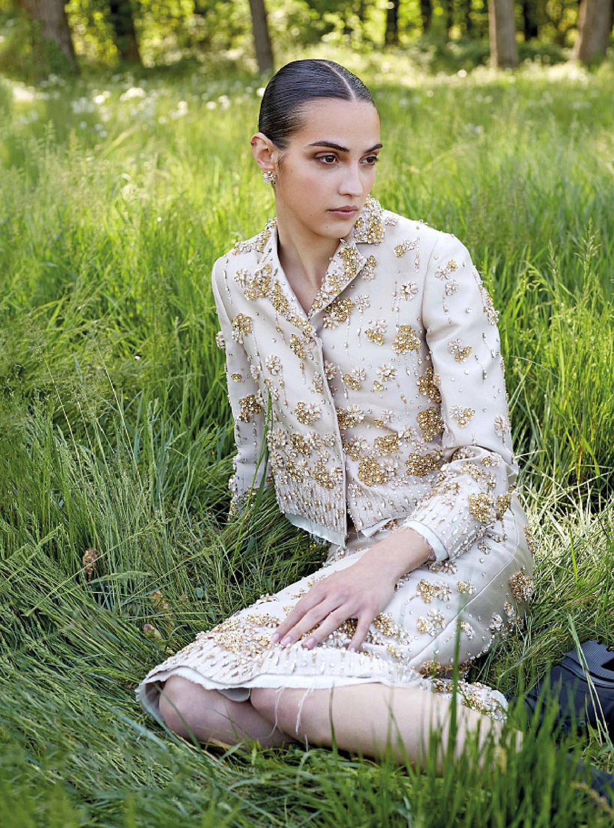 French model Camille Hurel for Amica Magazine - iNEWS