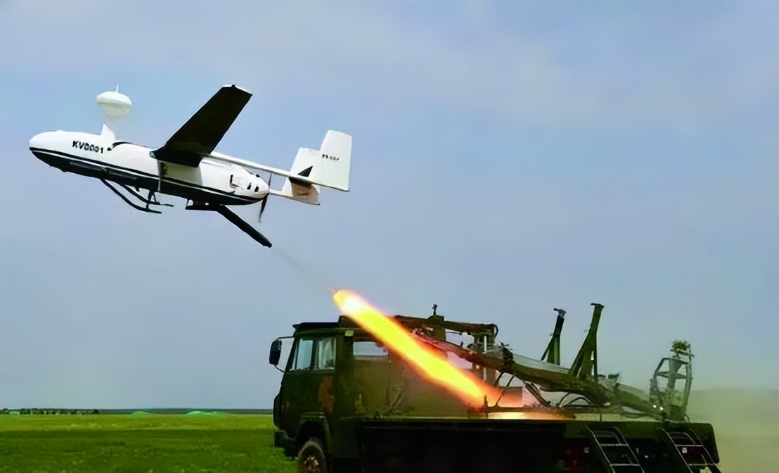 At least 4 drones of the People's Liberation Army flew over the Taiwan Strait. The Taiwanese ...