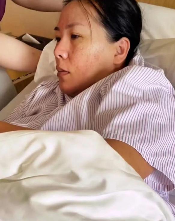 Old and strong? The 60-year-old Xie Dong came to have a son, and there was a lot of discussion ...