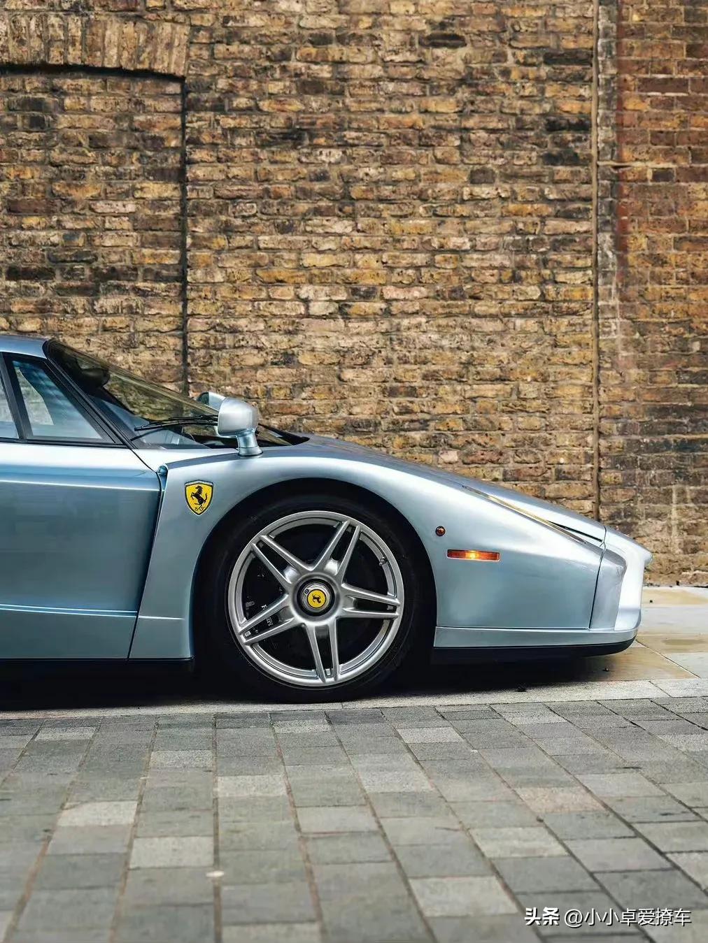 I can't describe it in words, it's so handsome, the Ferrari Enzo is so ...