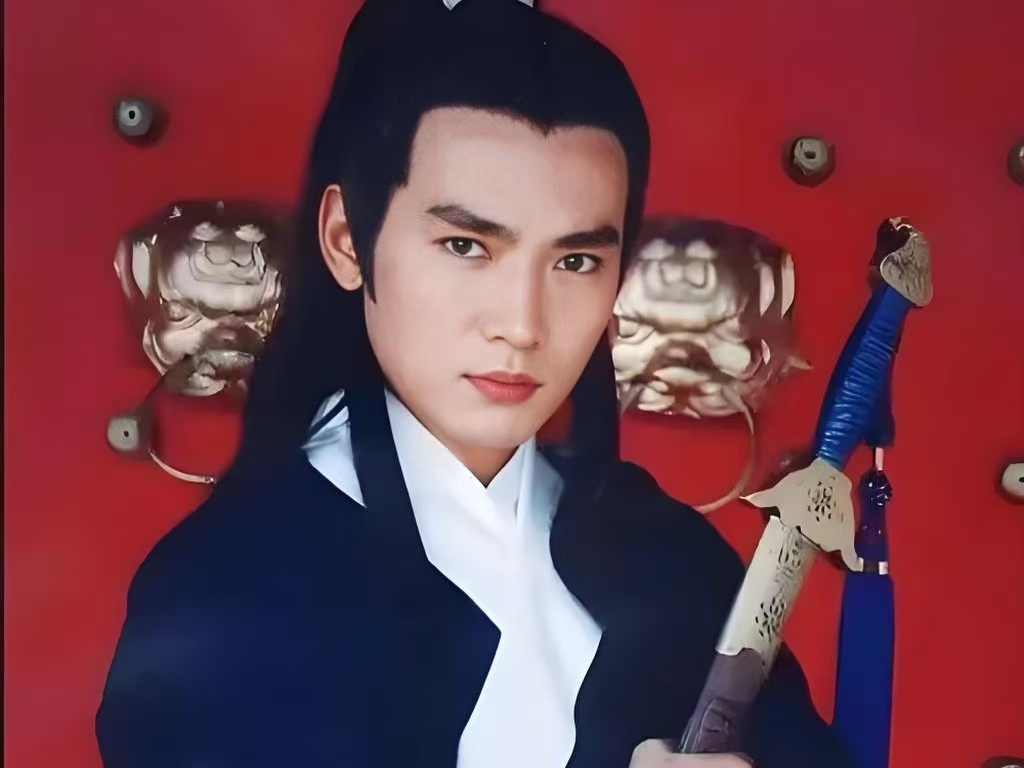 Jiao Enjun: The immortal legend of the ancient costume male god in the ...