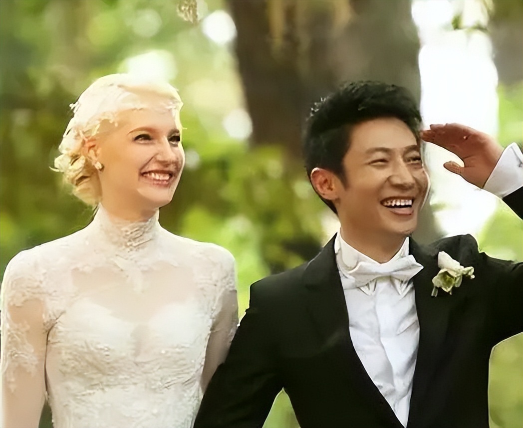 CCTV Sa Beining: Waiting for 26 years to marry her, the "bitter wine ...