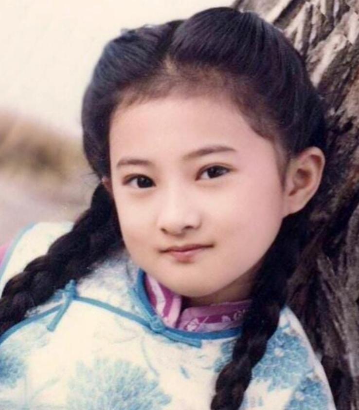 "Xiao Wanjun" is 43 this year: he became famous when he was young, and ...