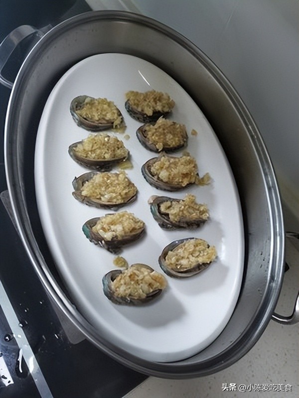 Steamed Baby Abalone with Garlic - iMedia
