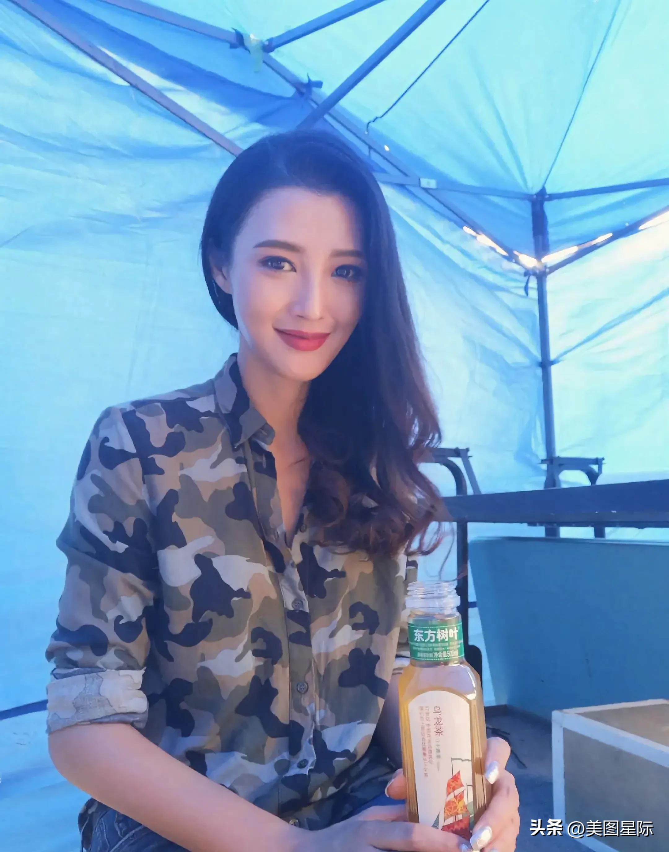 The protagonist of this issue—Bai Qinglin, the 174th issue of the ...