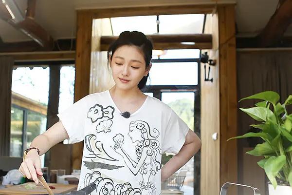 Gu Junye: Big show tattoos show love, age spots steal the spotlight ...