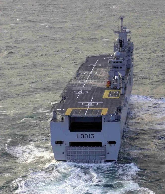 French Navy - Mistral-class amphibious assault ship - iNEWS