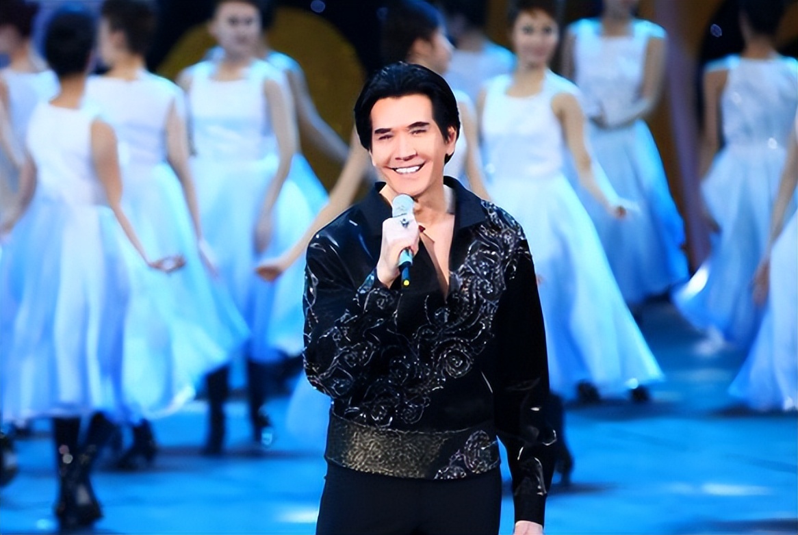 From "the first male god" to "alone" now, Fei Xiang's life contains too ...