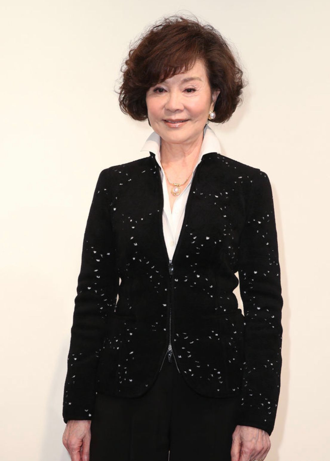 Only when I saw Gui Yalei, 78, did I understand: a woman is elegant ...