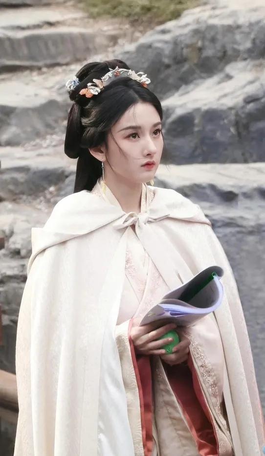 "Bending Waist" makes stunning beauties like clouds, Liu Yuning, Song ...