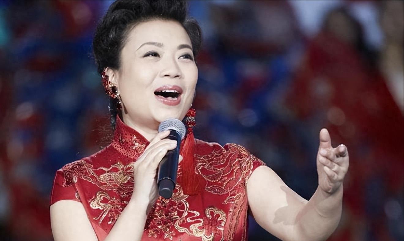 Zhang Ye broke up with Zhang Xing 25 years ago: She lost her father and ...