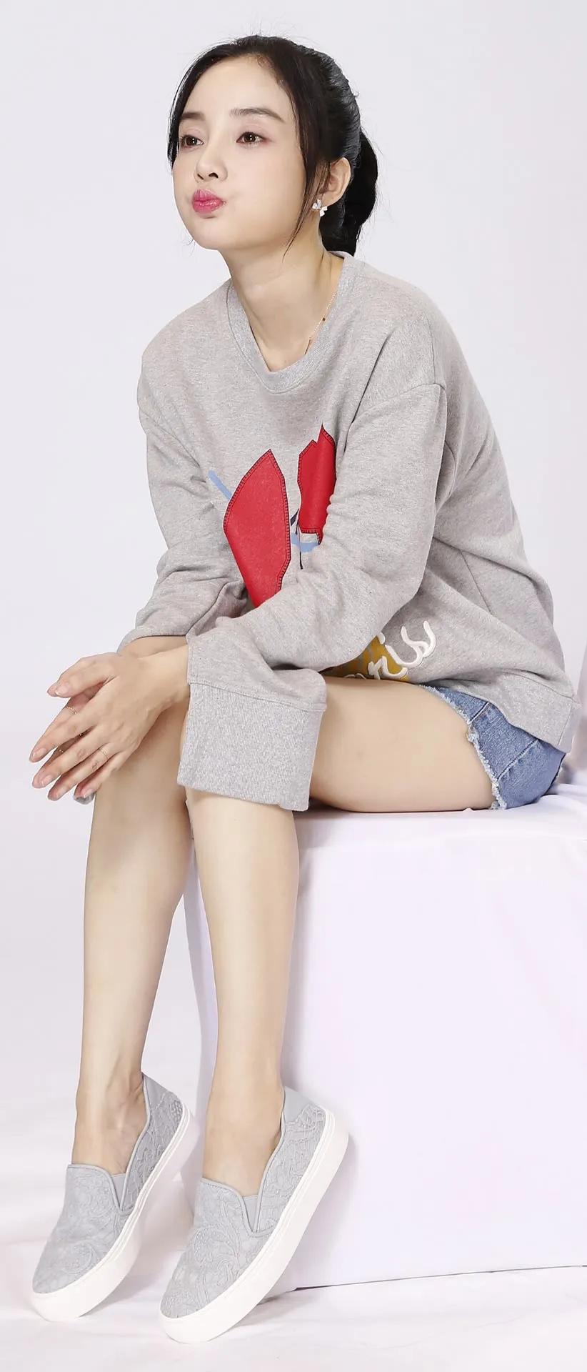 Star Wallpaper: Li Xiaolu - iMedia