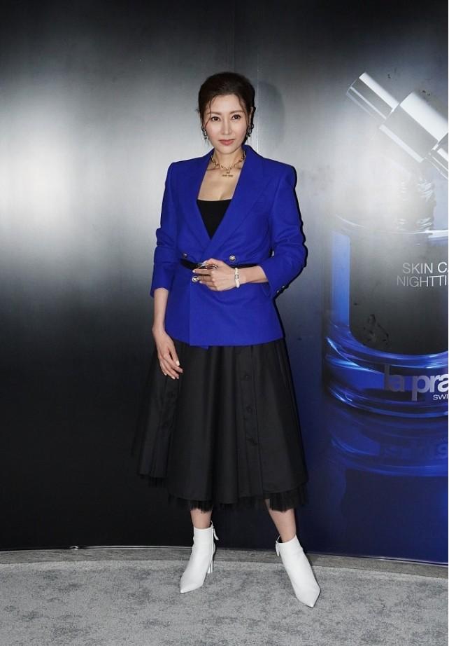 Li Jiaxin is known as "the most beautiful Hong Kong sister". Now, in ...